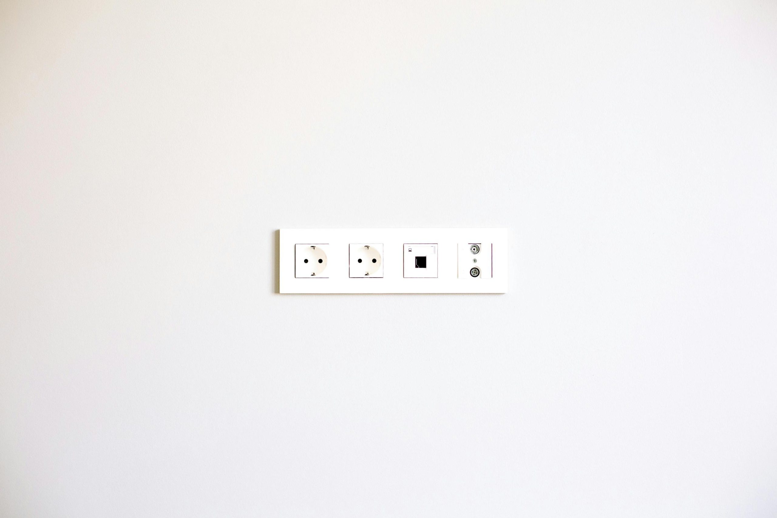 How to Tell if an Outlet is Grounded: A Step-by-Step Guide for Safety ...